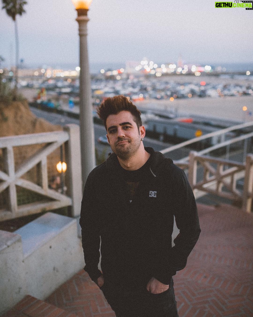 AuronPlay Instagram – 95% zumitos 5% sensual 📸 @hiclavero Santa Monica ...