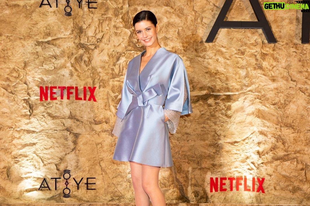 Beren Saat Instagram – Ladies and gentlemen finally Atiye/The Gift 🍀 ...