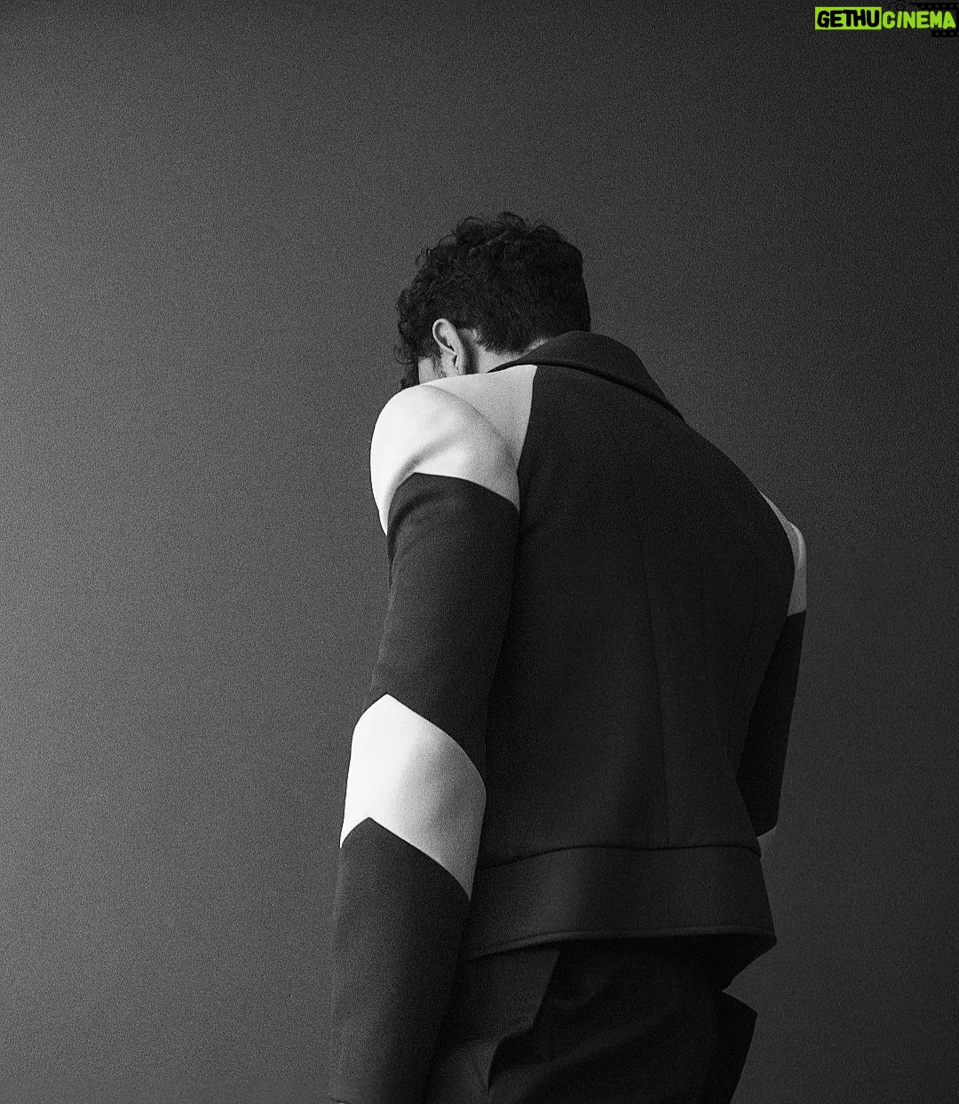 Actor César Mateo HD Instagram Photos and Wallpapers May 2022 | Gethu ...