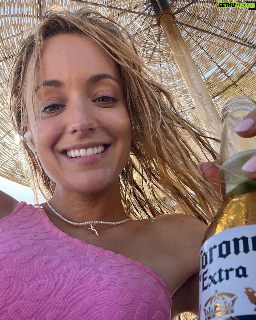Actress Christina Wolfe HD Instagram Photos and Wallpapers February ...