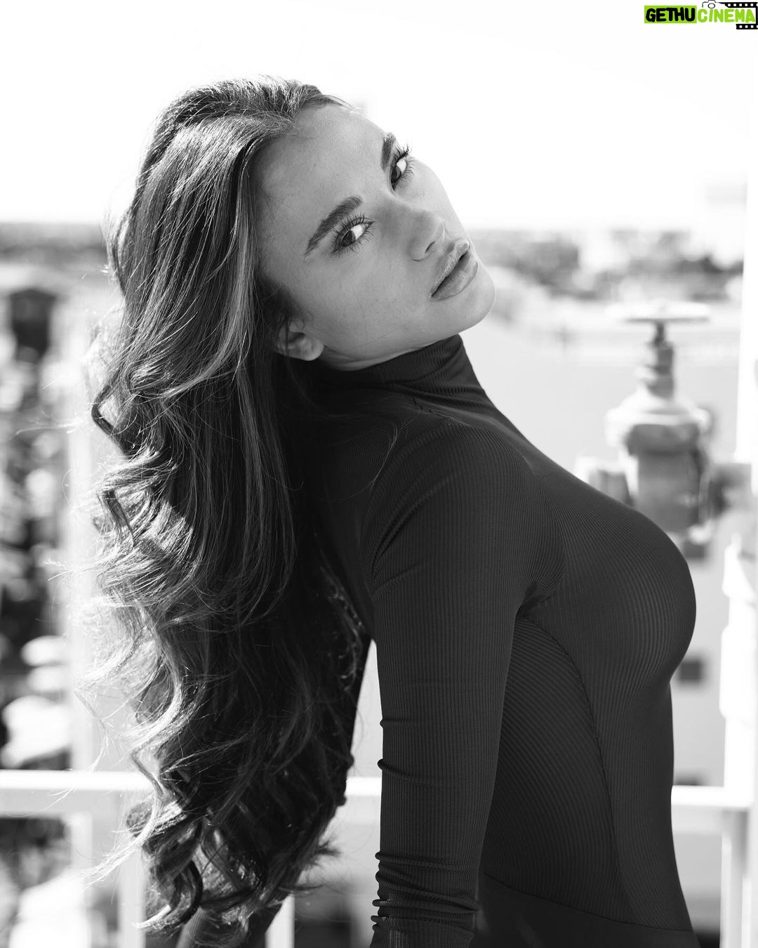 Courtney Boerner Instagram – Please love me more on my bad days #noedit ...