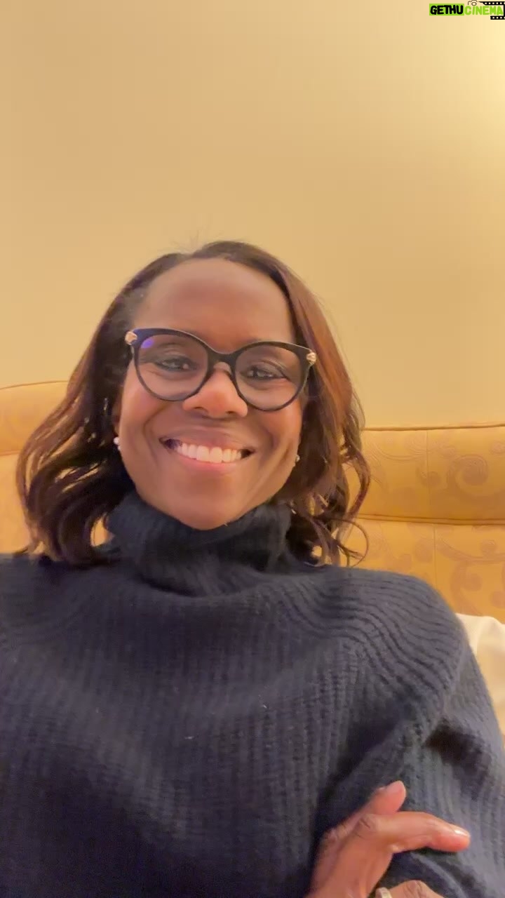 Deborah Roberts Instagram – Happy Friday. Let’s chat about tonight’s ...