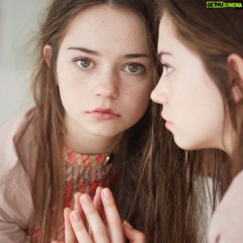 Ella Lee Instagram – #photoshoot #berlin #streetstyle #mirror #ellalee #actress #netflixdark # ...