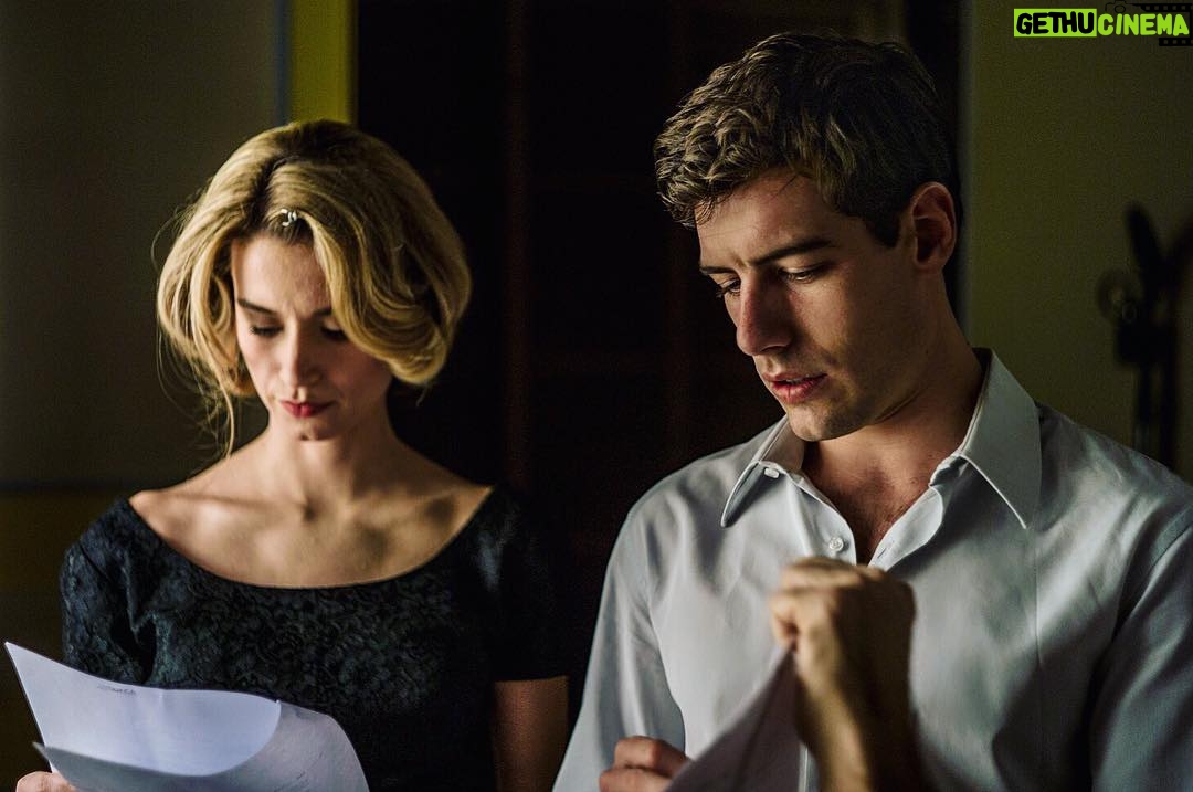 Enrico Oetiker Instagram – “Ludo qui c’è scritto che ti lecco il gomito ...