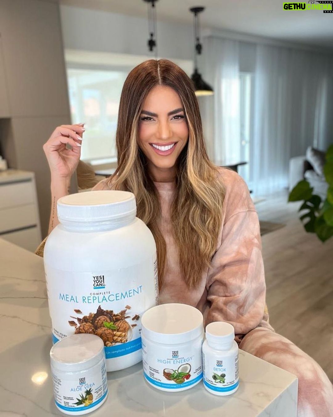 Gaby Espino Instagram – Heyyy… en este mes tan especial quiero ...