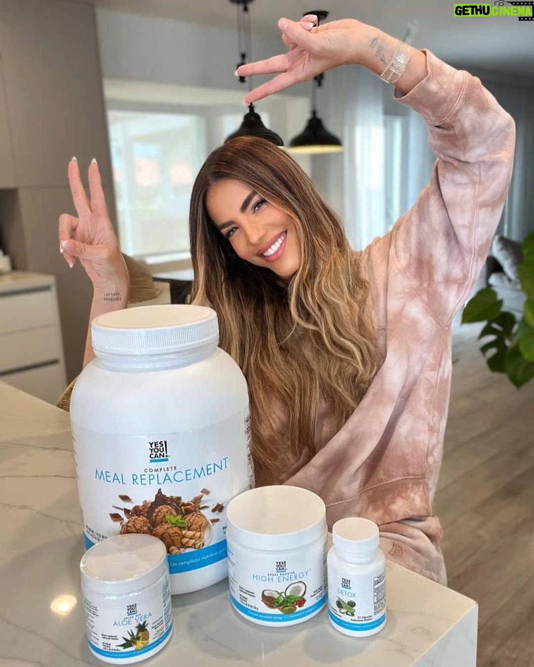 Gaby Espino Instagram – Heyyy… en este mes tan especial quiero ...