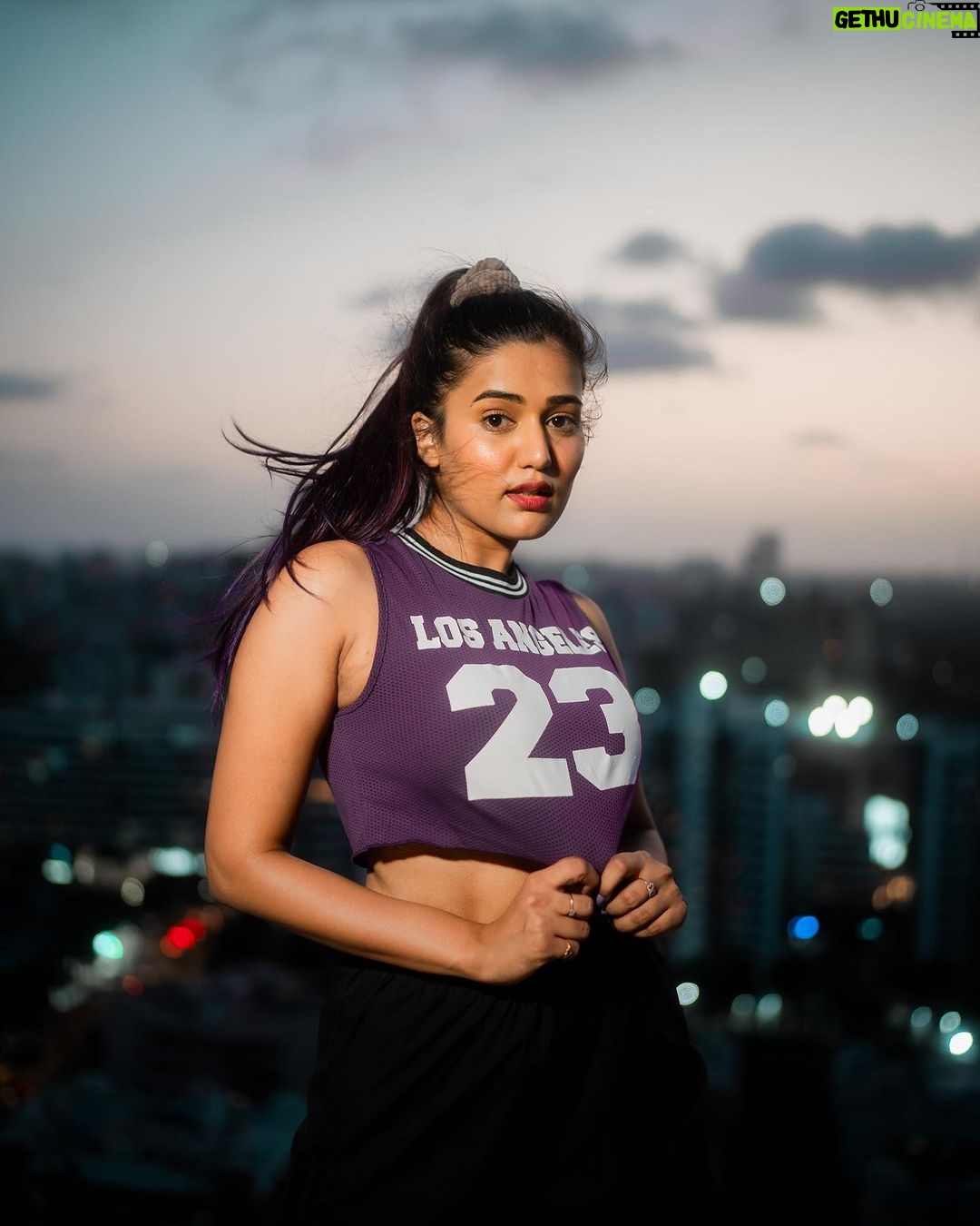 Garima Chaurasia Instagram – Look at the sky 🏙️ #gimaashi | Gethu Cinema