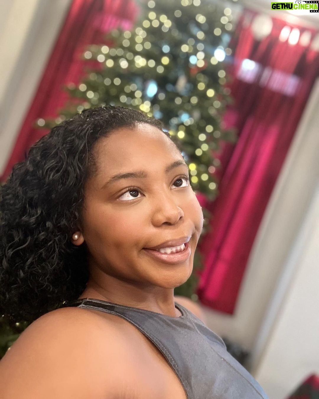 Actress Hailey Kilgore HD Instagram Photos and Wallpapers December 2023 ...