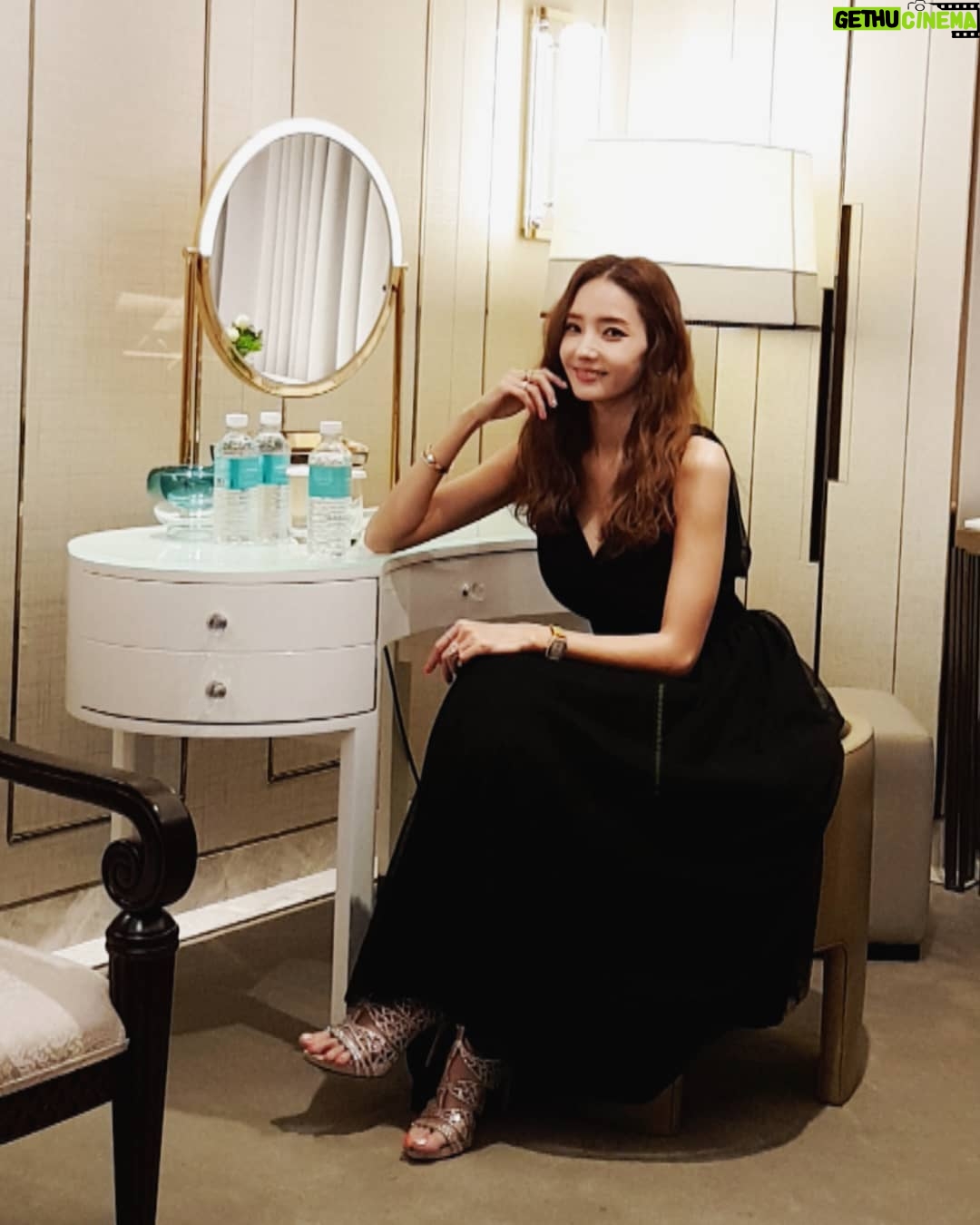 Han Chae-young Instagram – 💋💋💋 | Gethu Cinema