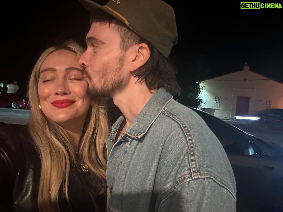 Hilary Duff Instagram – 🌸 🍦🧸🌾🪺🌧️🌙🍓 life stuff | Gethu Cinema