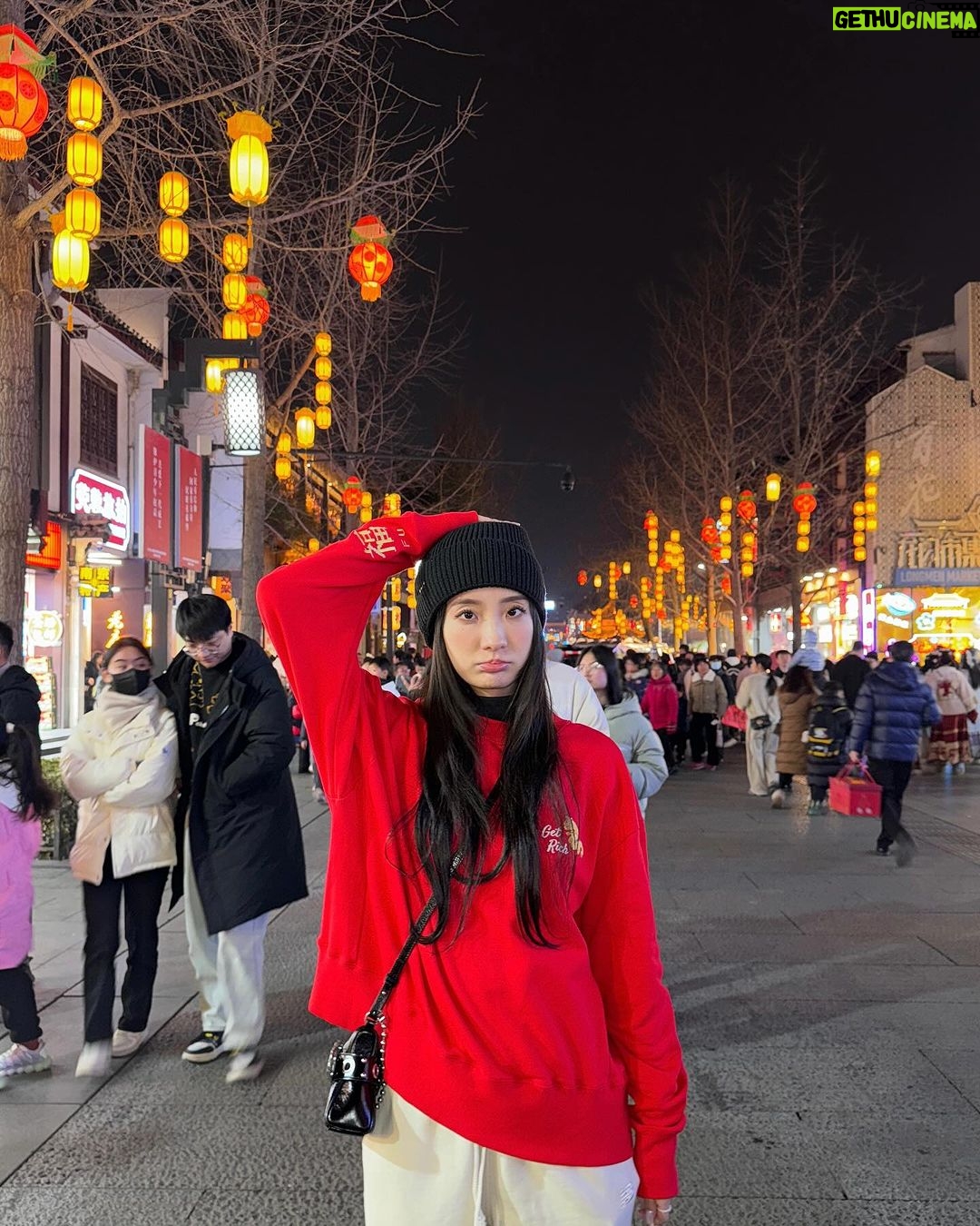 Hua Chen Wiki, Biography, Age, Gallery, Spouse and more