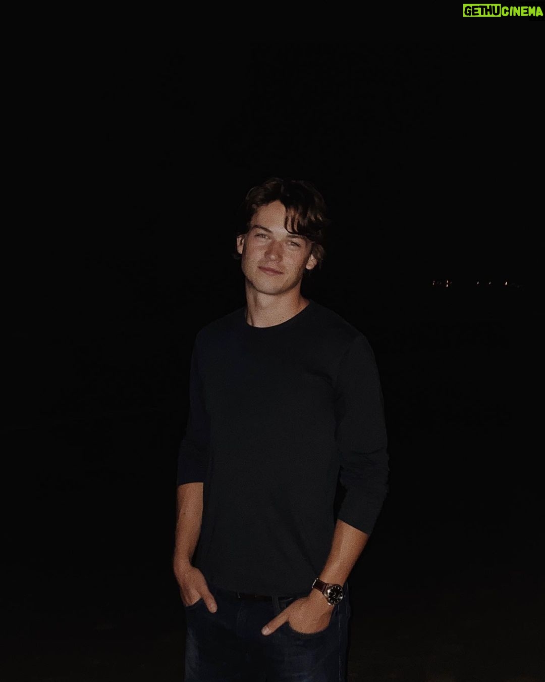 Jack Martin Instagram – What do you wear to the beach Fletcher ...
