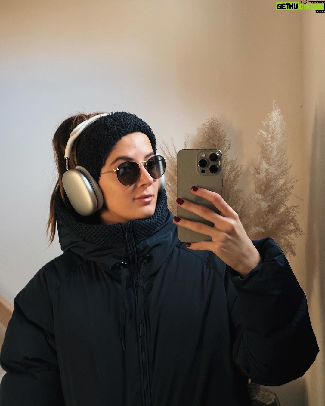 Actress Jamie-Lee Six HD Instagram Photos and Wallpapers November 2023 ...