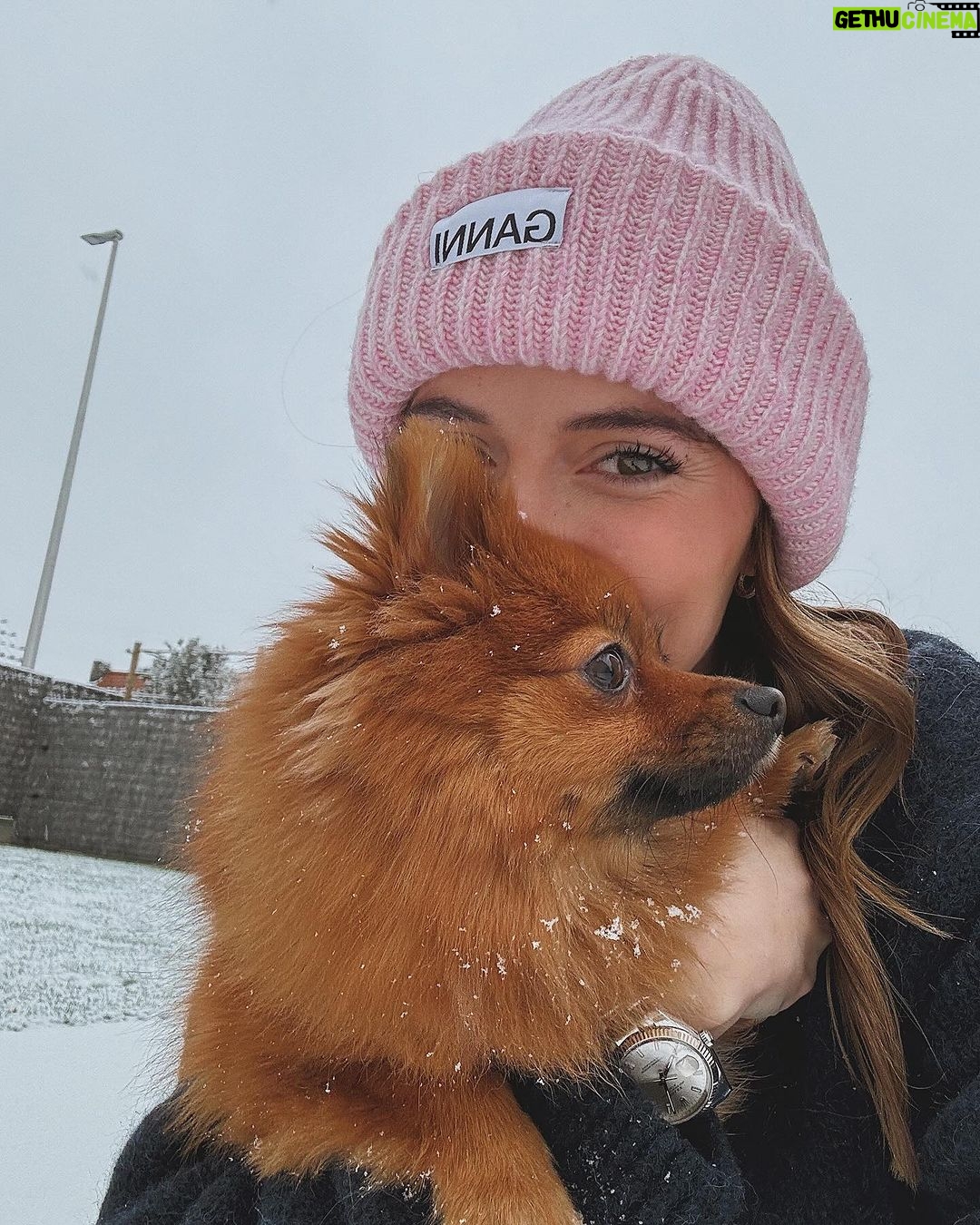 Jamie-Lee Six Instagram – time flies 🥹 deze cutiebeer is al 2 geworden ...