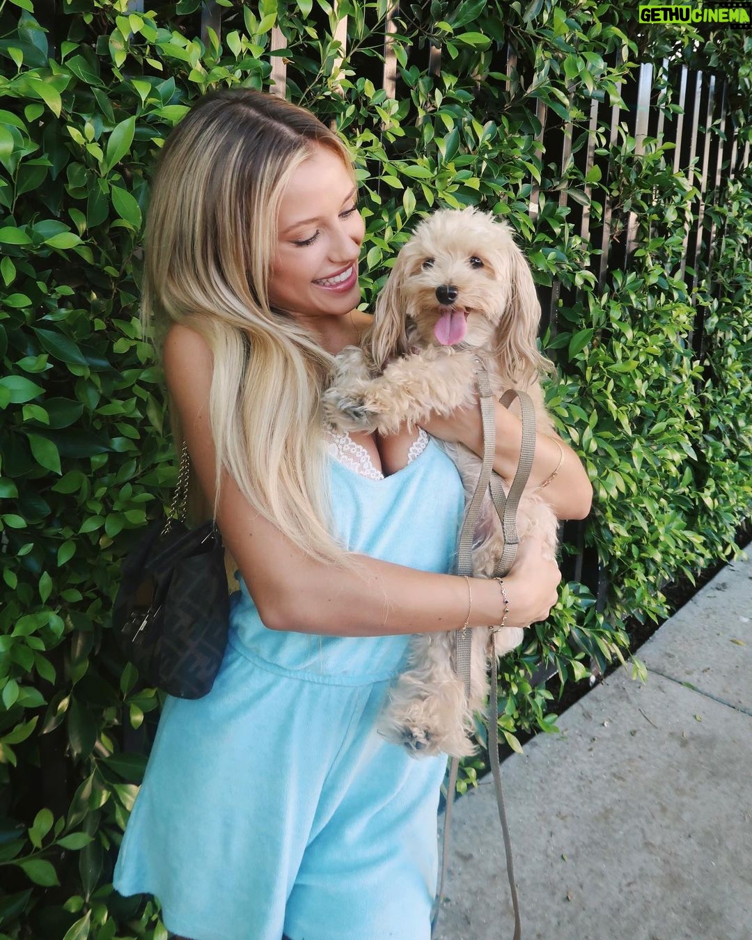 Jessica Lord Instagram – my lil fluffy chicken | Gethu Cinema