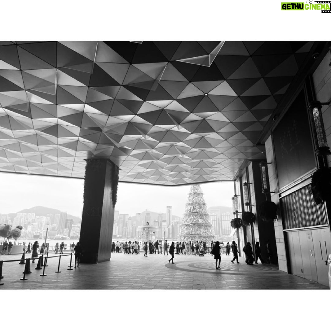 Johnny Yang Instagram – 🖤🖤🖤 | Gethu Cinema