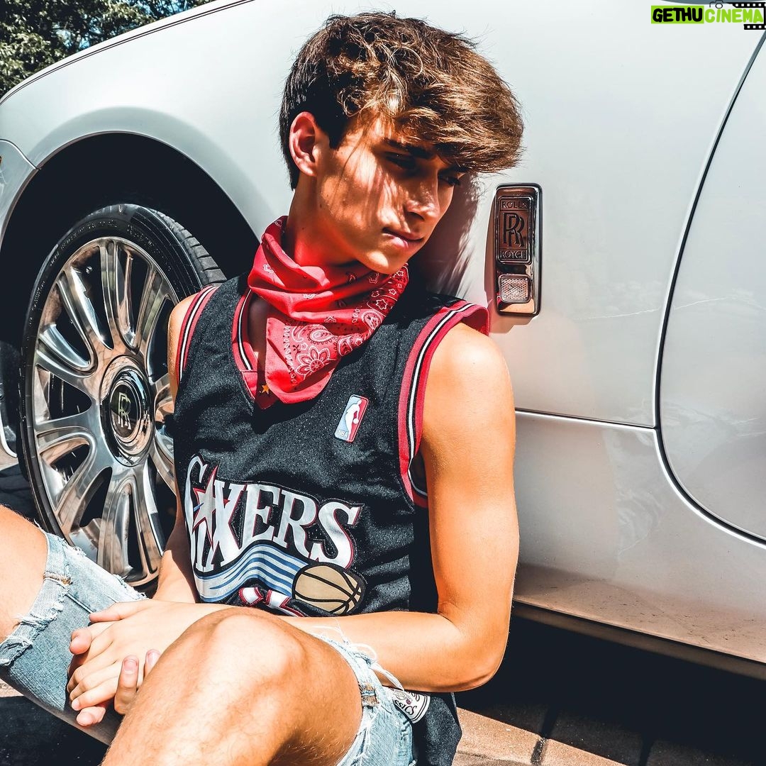 Josh Richards Instagram – You won’t find no better then this🖤 | Gethu ...