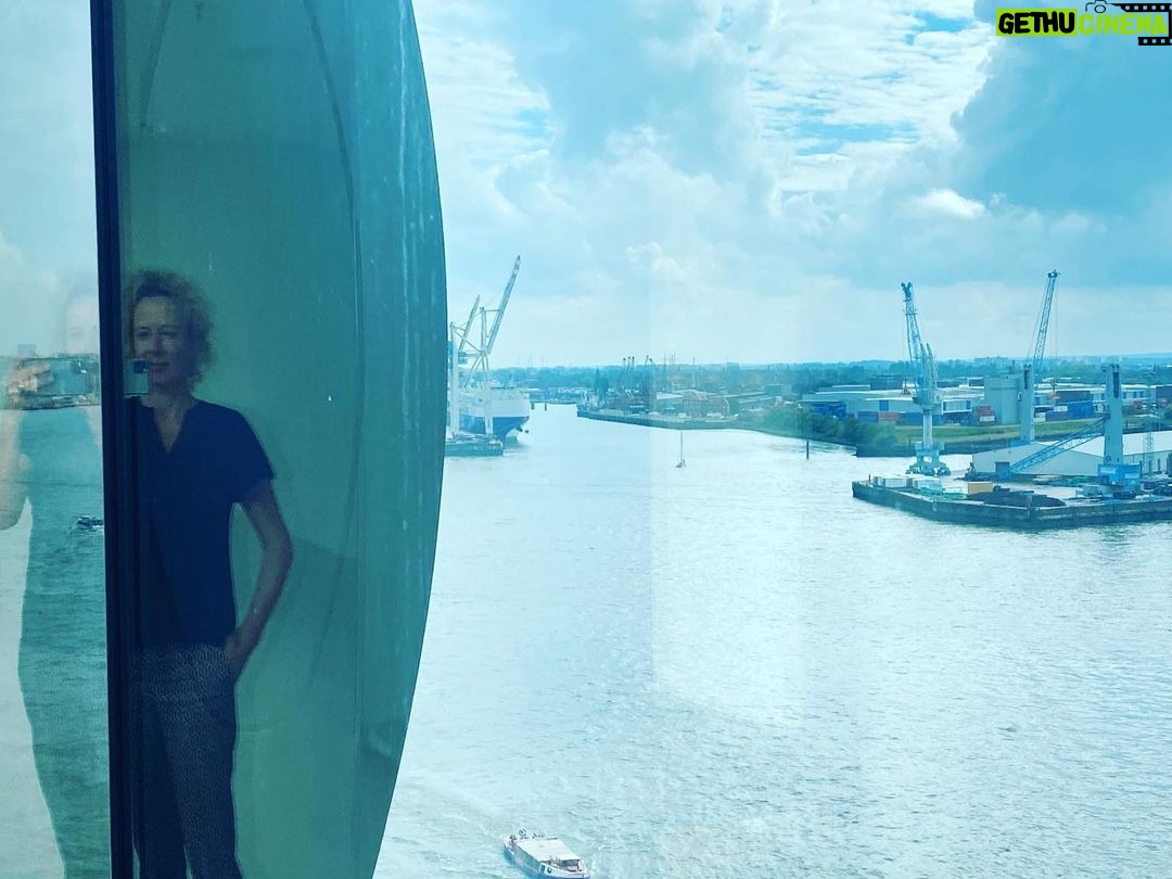 Katja Riemann Instagram – Heute spielen wir auf dem Literaturfestival ...