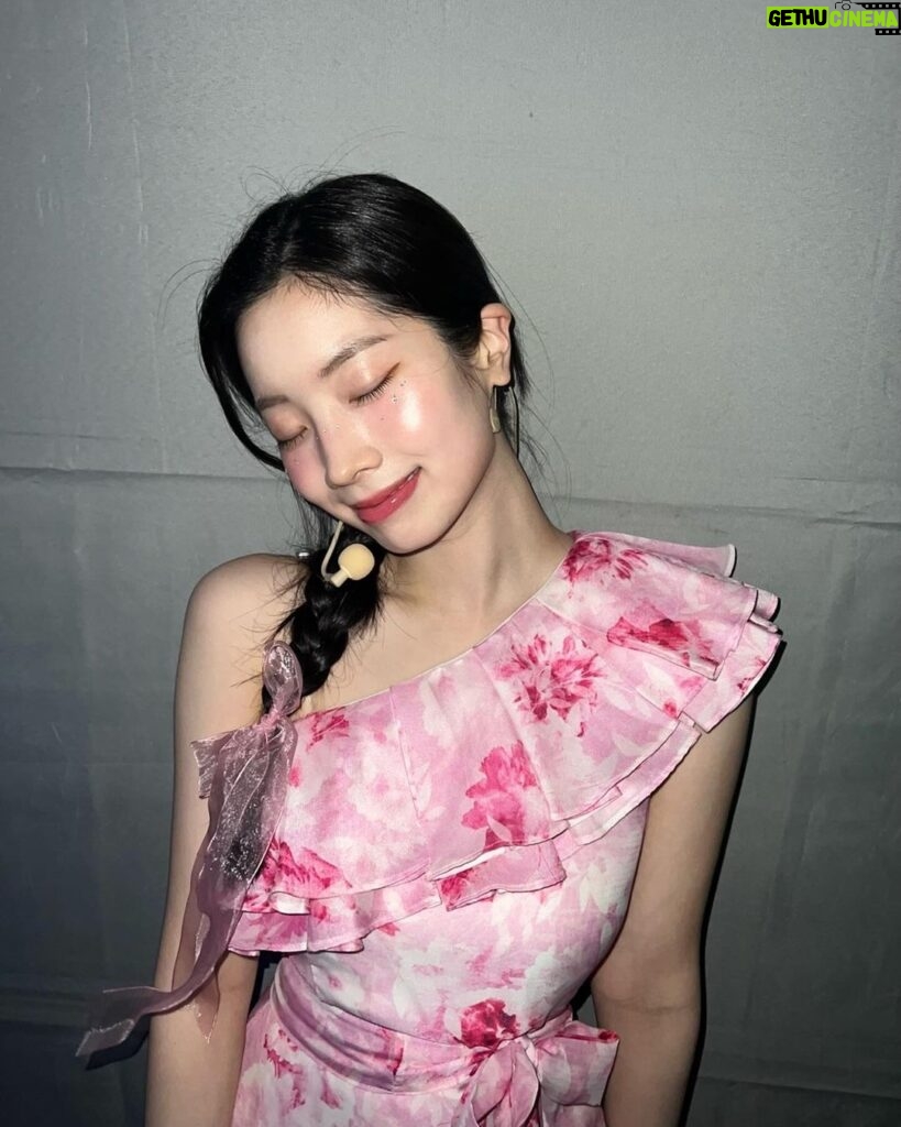 Actress Kim Da-hyun HD Instagram Photos and Wallpapers March 2024 ...