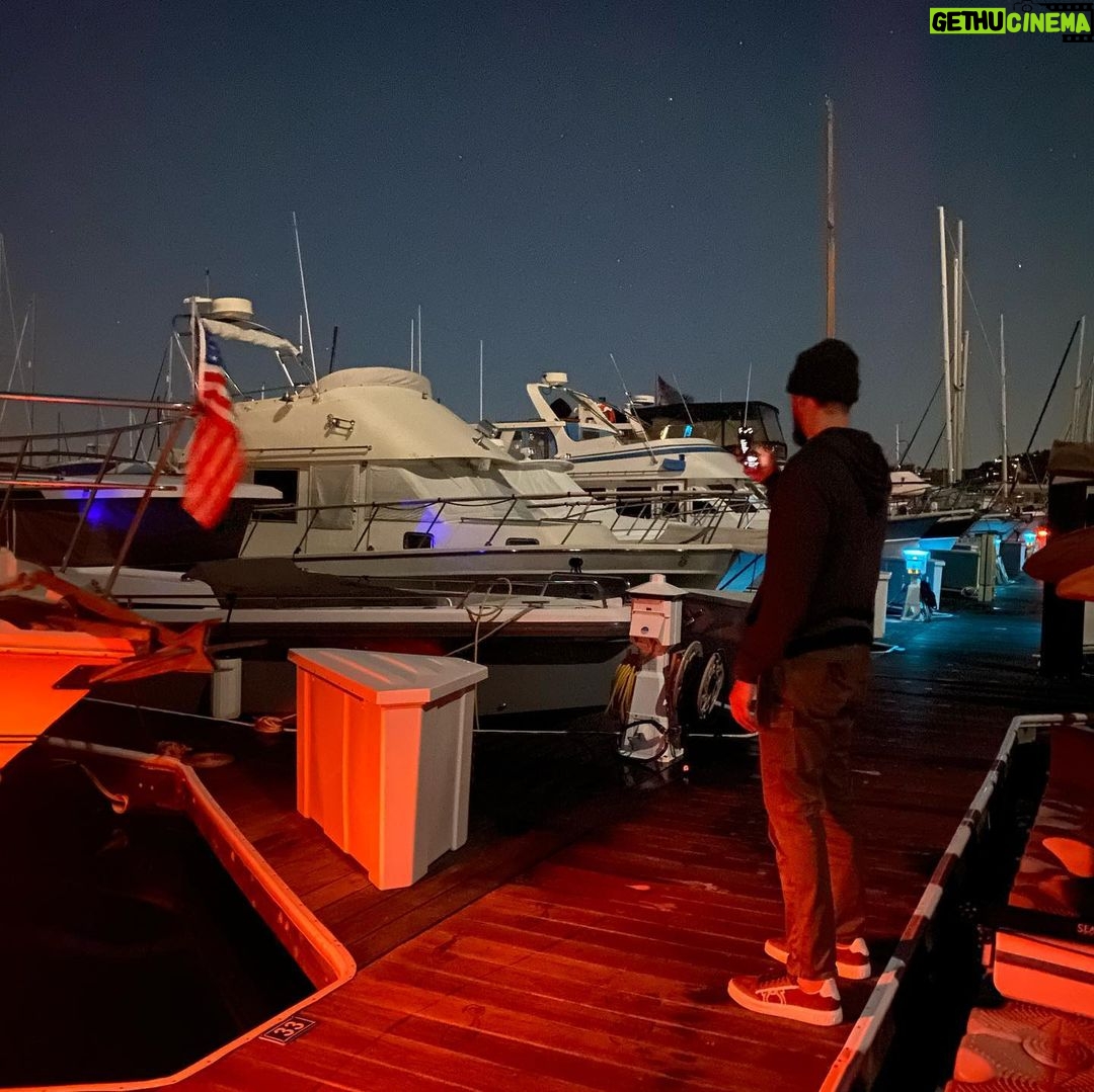 Klay Thompson Instagram – Full moon tonight = calm waters 🌙 🙌🏽 🌊 ...