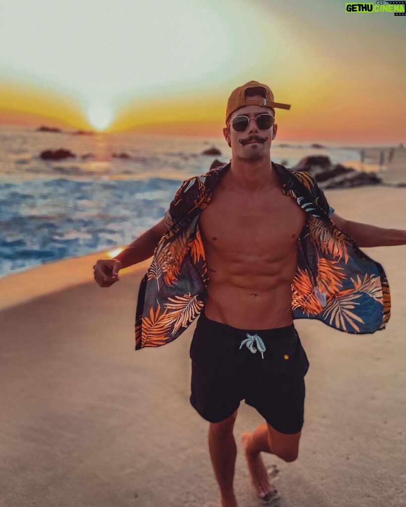Actor Leandro David HD Instagram Photos and Wallpapers November 2021 ...