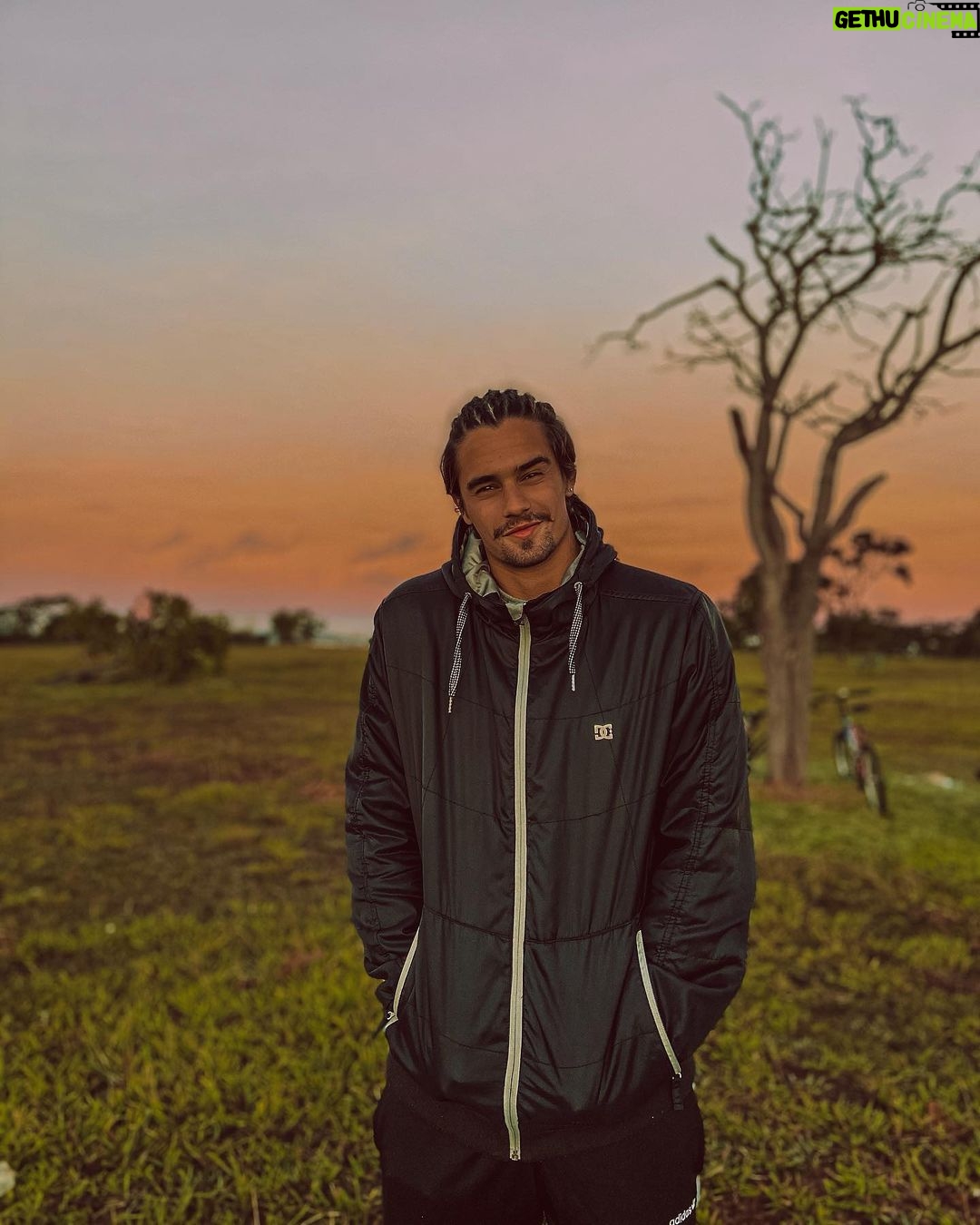 Leandro David Instagram – Boa semana pra nois família, dias melhores ...