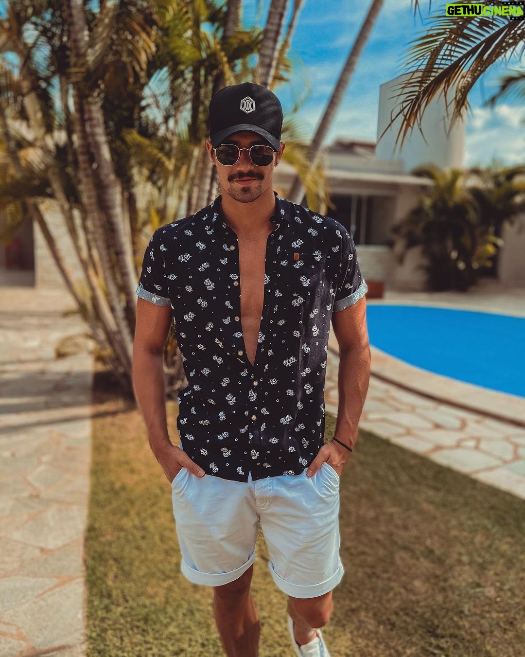 Leandro David Instagram – Esperando o convite do pagode / Fui chamado ...