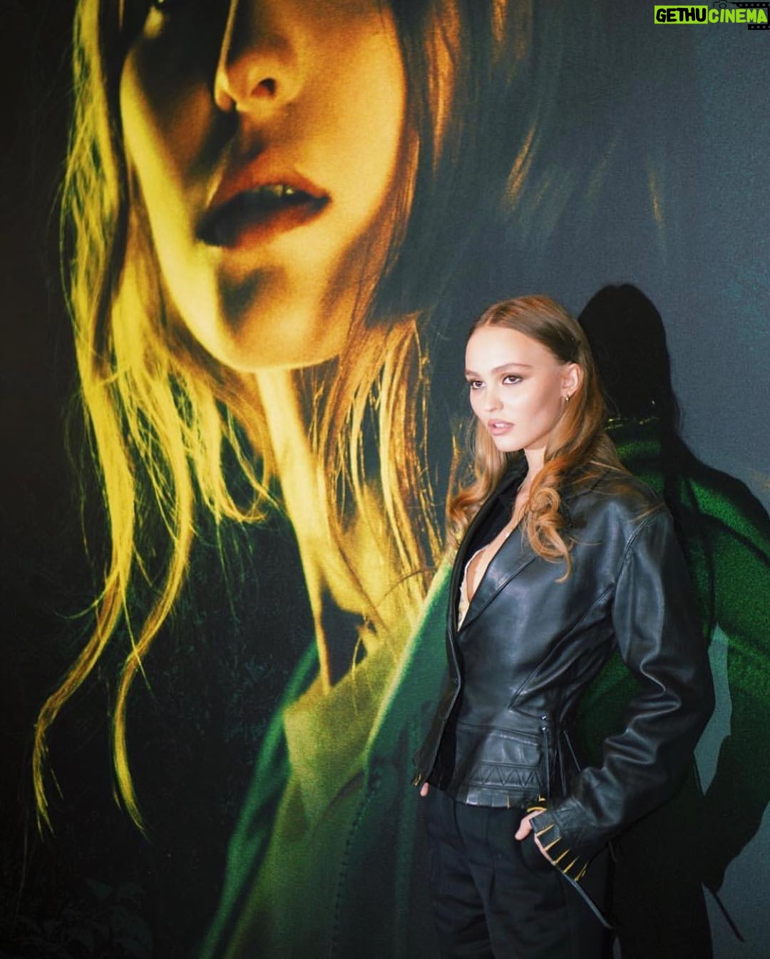 Lily-Rose Depp Instagram – 🐆Les Fauves🐾 Le 23 Janvier au cinéma à Paris ...