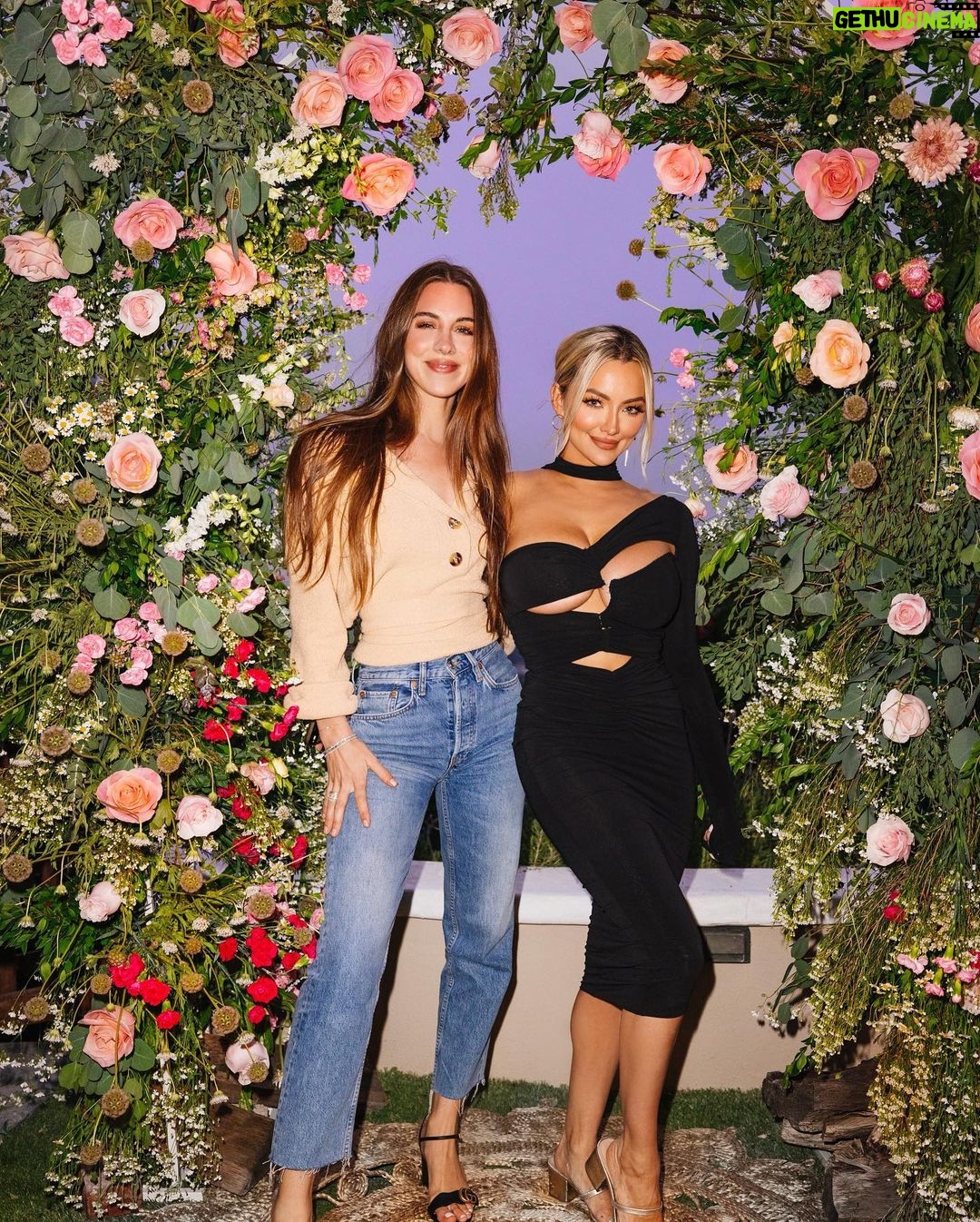 Lindsey Pelas Instagram – Good Vibrations Foreverrrr. Finally getting ...