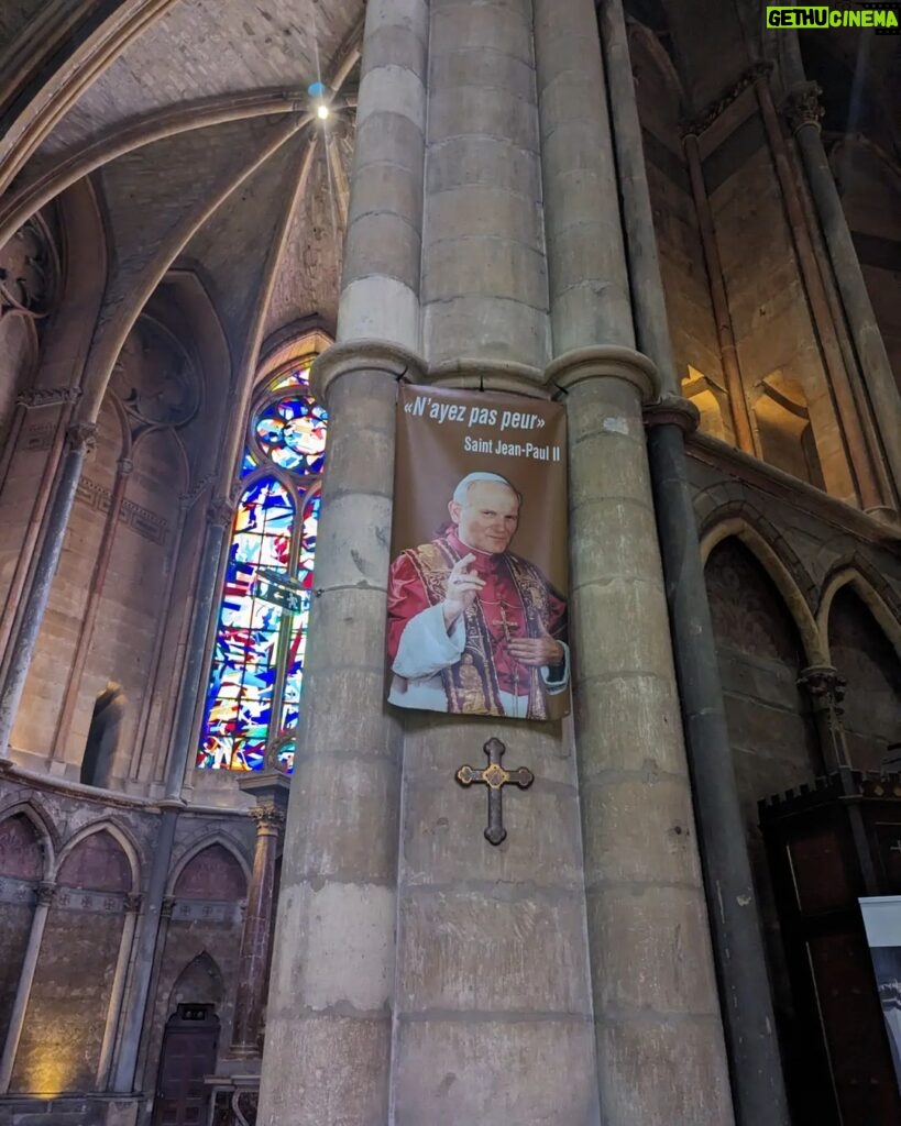 Actress Lisa LeBlanc HD Instagram Photos and Wallpapers November 2023 ...