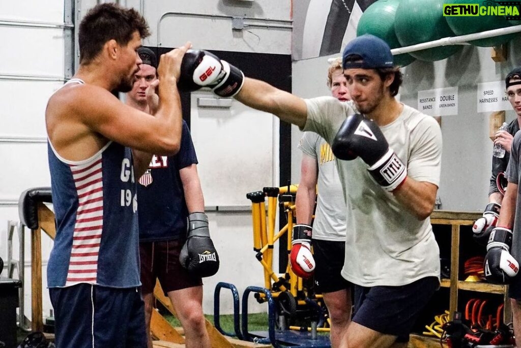 Actor Mickey Gall HD Instagram Photos and Wallpapers July 2023 | Gethu ...
