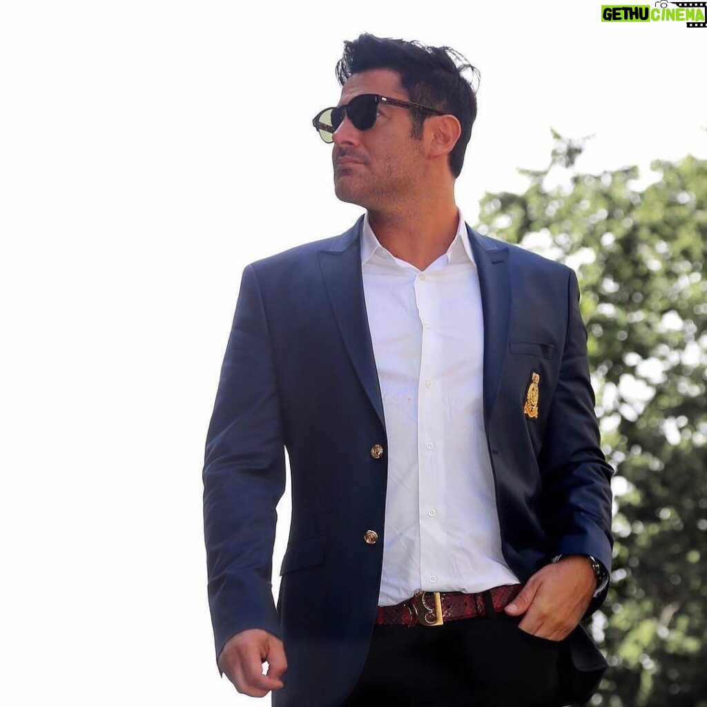 Actor Mohammadreza Golzar HD Photos and Wallpapers May 2020 | Gethu Cinema