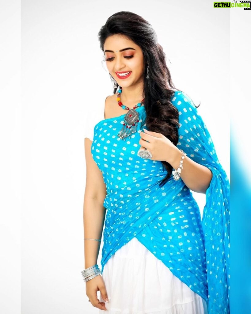 Actress NAKSHATRA TRINAYANI HD Instagram Photos and Wallpapers October ...
