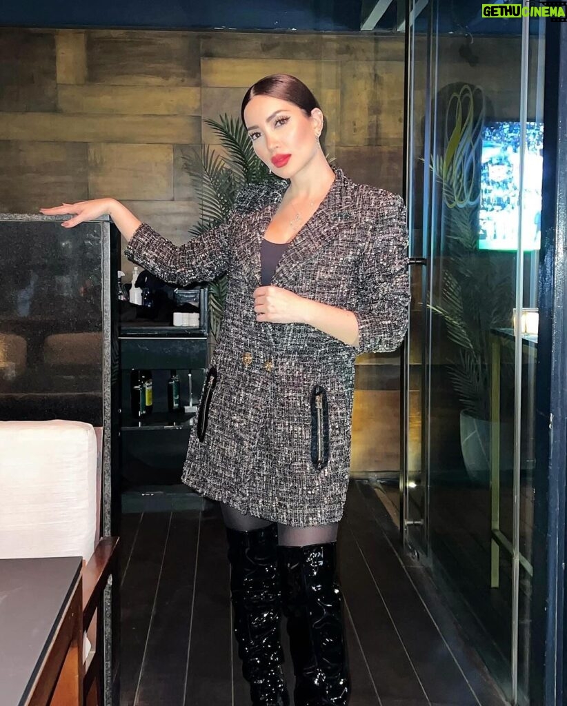 Actress Nesreen Tafesh HD Instagram Photos and Wallpapers January 2024 ...