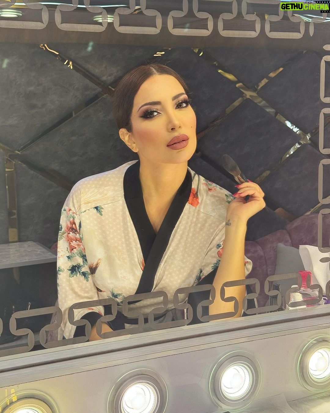 Nesreen Tafesh Instagram – الحياة مليئة بالحجارة فلا تتعثر بها بل ...