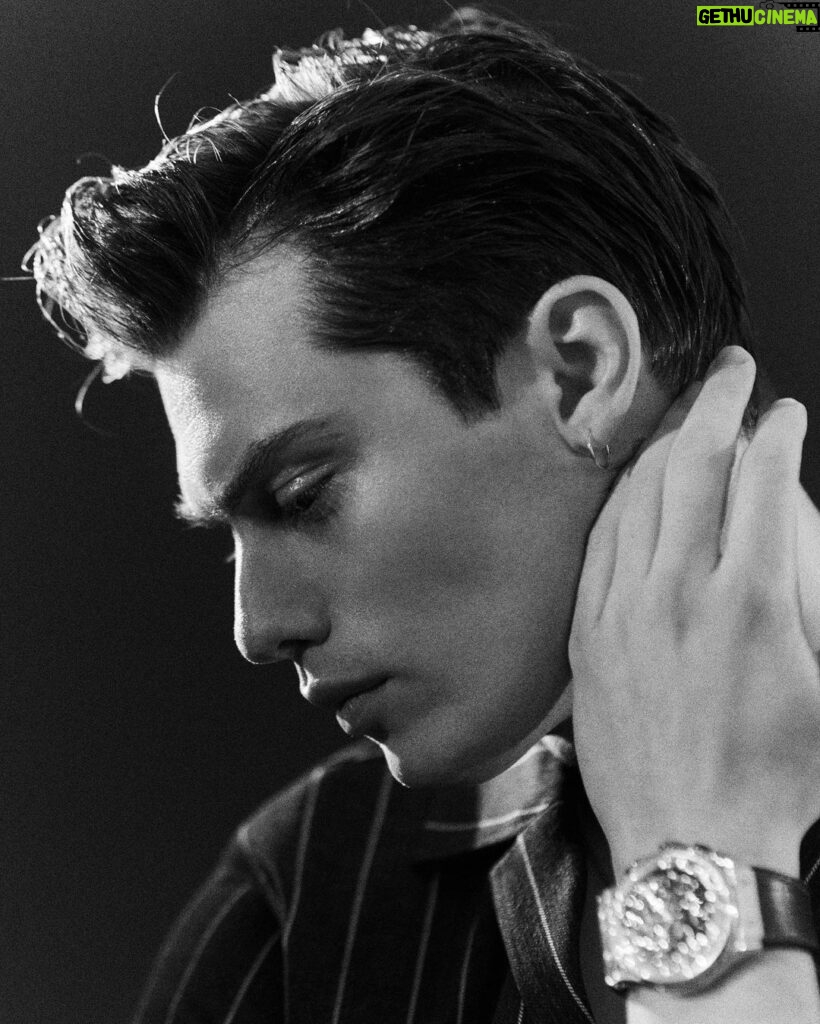 Actor Nicholas Galitzine HD Instagram Photos and Wallpapers October ...