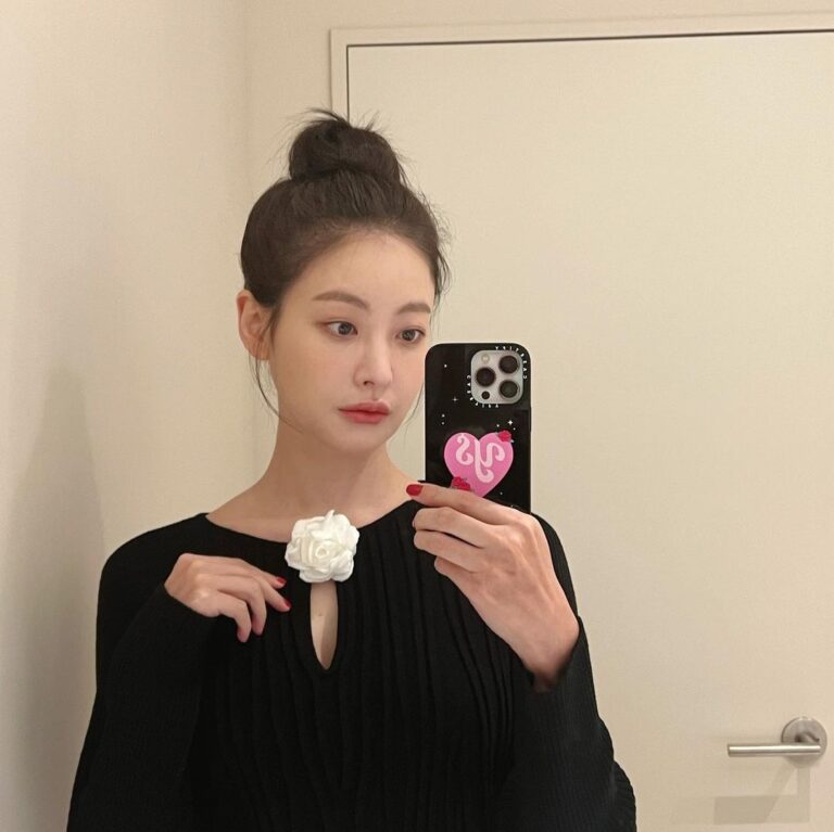 Oh Yeon-seo's Instagram Gold: The 10 Most-Liked Posts