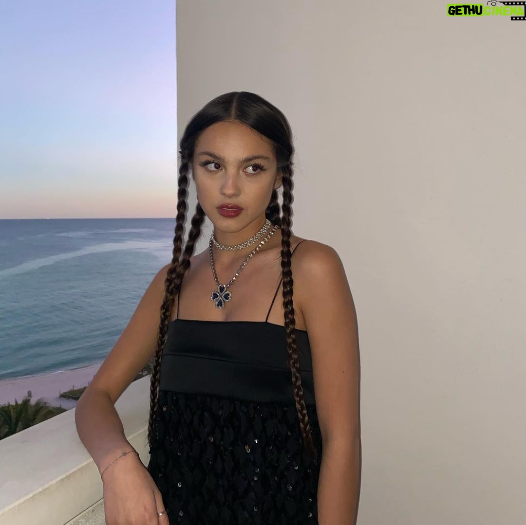 Olivia Rodrigo Instagram – miami with @ysl and @anthonyvaccarello 👽👽👽 ...