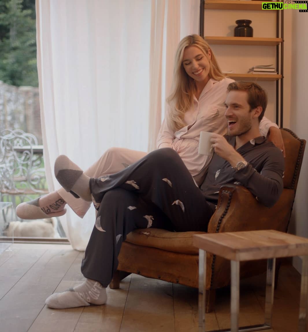 PewDiePie Instagram – Me and mertz @tsuki_market x @gelatopique_usa is ...