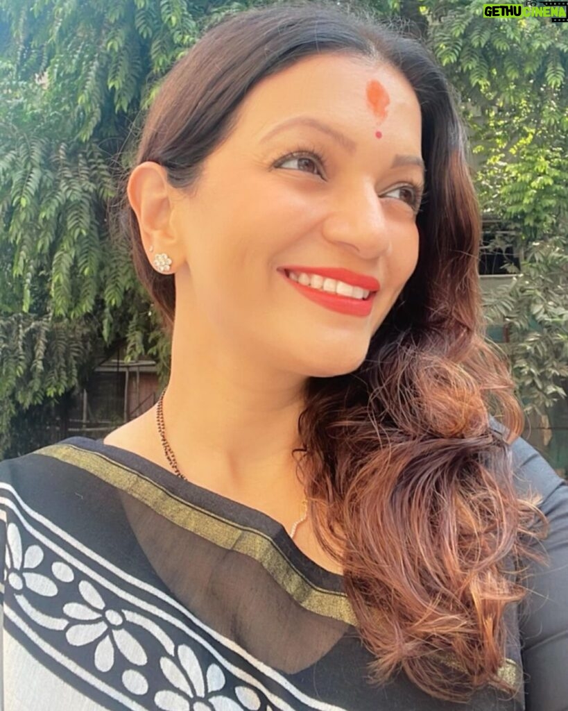 Actress Prachee Shah HD Instagram Photos and Wallpapers December 2023 ...