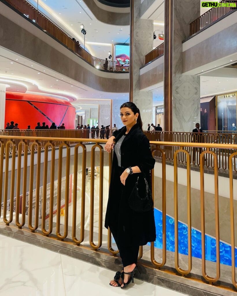 Actress Prachee Shah HD Instagram Photos and Wallpapers November 2023 ...