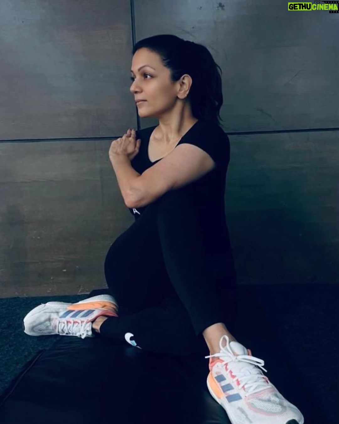 Actress Prachee Shah HD Instagram Photos and Wallpapers December 2023 ...