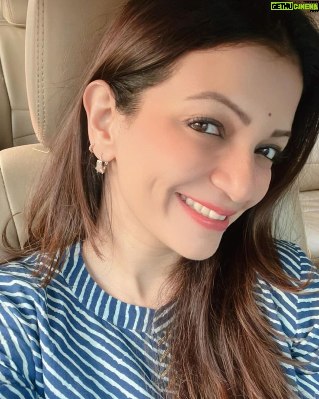 Actress Prachee Shah HD Instagram Photos and Wallpapers January 2024 ...