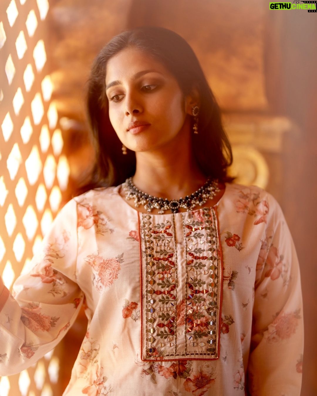 Actress Priya Venkat HD Instagram Photos and Wallpapers February 2024 ...