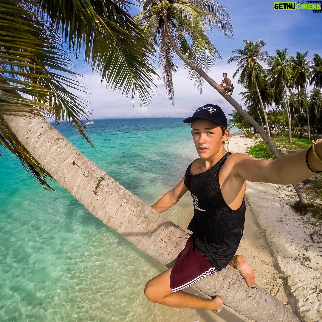 Rainer Dawn Instagram – Miss you dudes, good times. 🌴 ...