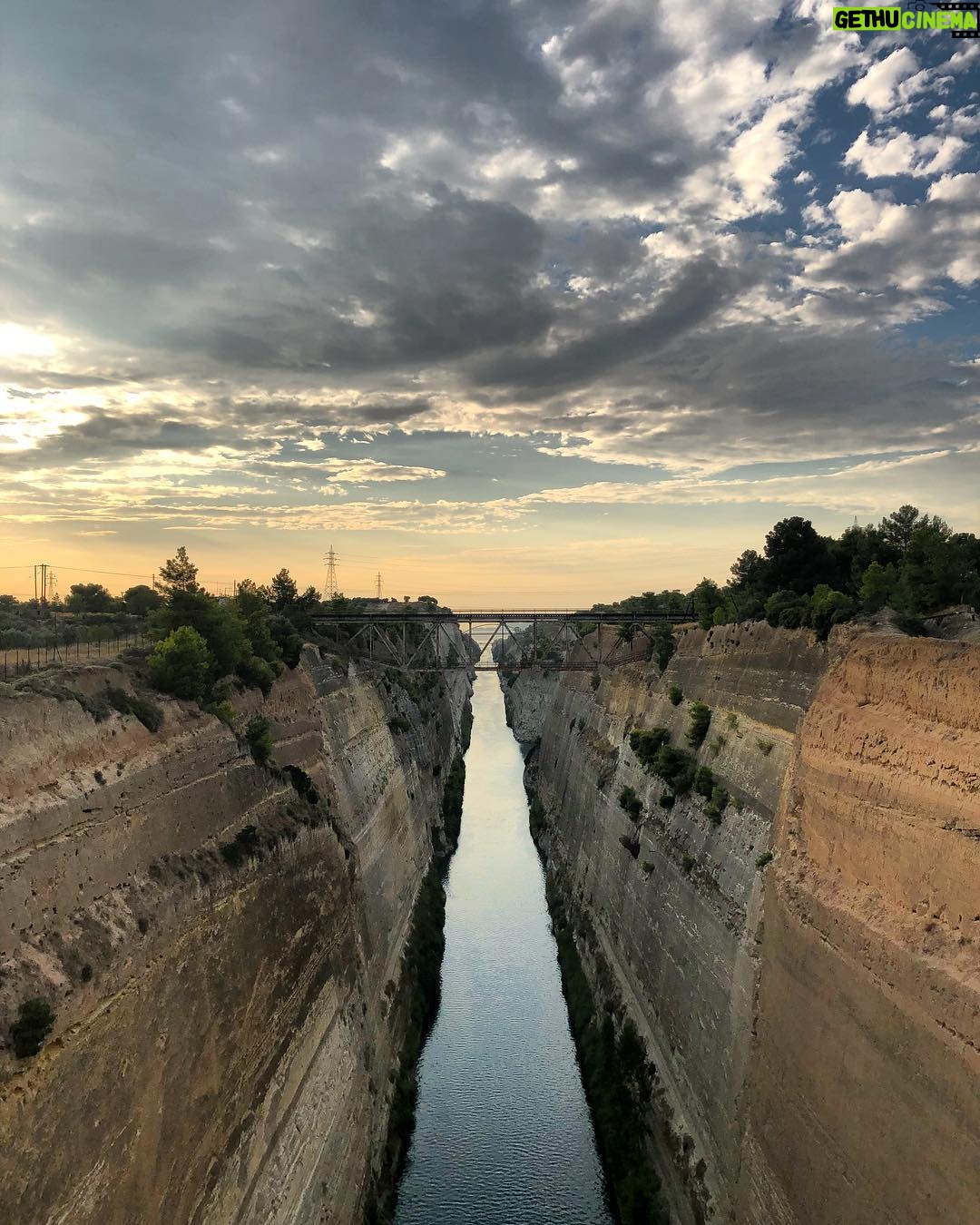 Sebastian Stan Instagram – 🔛 | Gethu Cinema