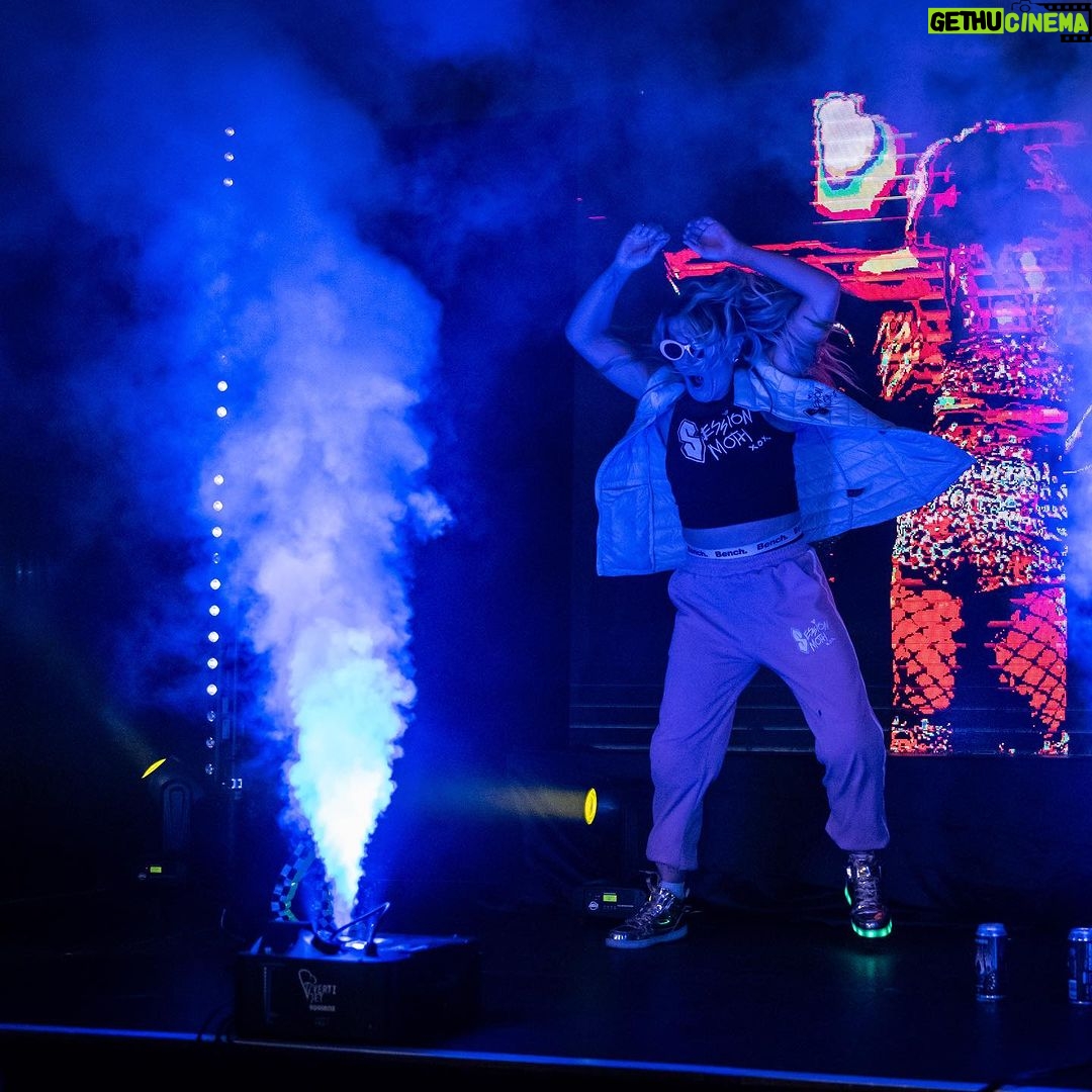 Session Moth Martina Instagram – SESSION MOTH & NAT SYKES vs EVE ...