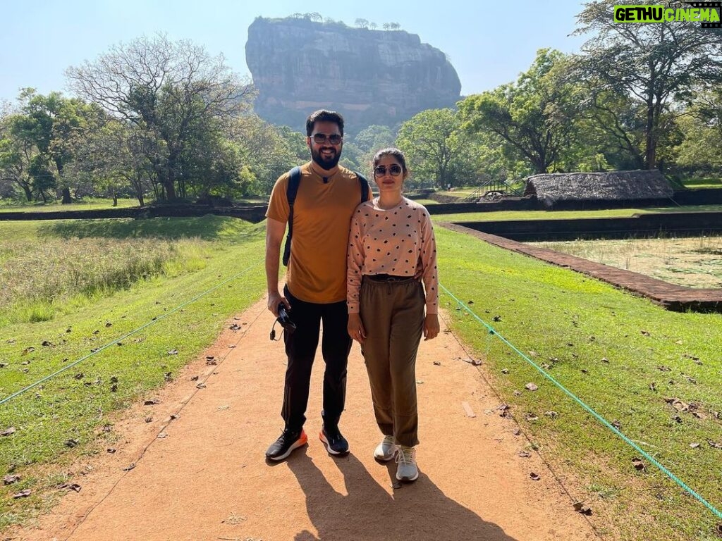 Actress Shambhavy gurumoorthy HD Instagram Photos and Wallpapers ...