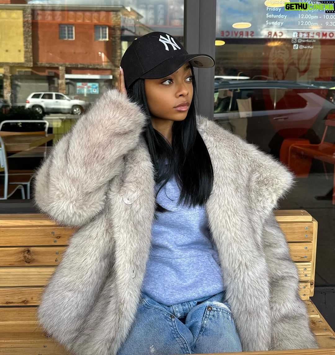Actress Skai Jackson HD Instagram Photos and Wallpapers February 2024 ...
