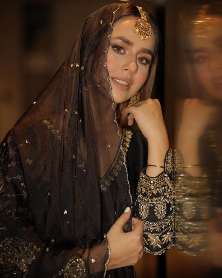 10 Best Instagram Photos of Sunanda Sharma